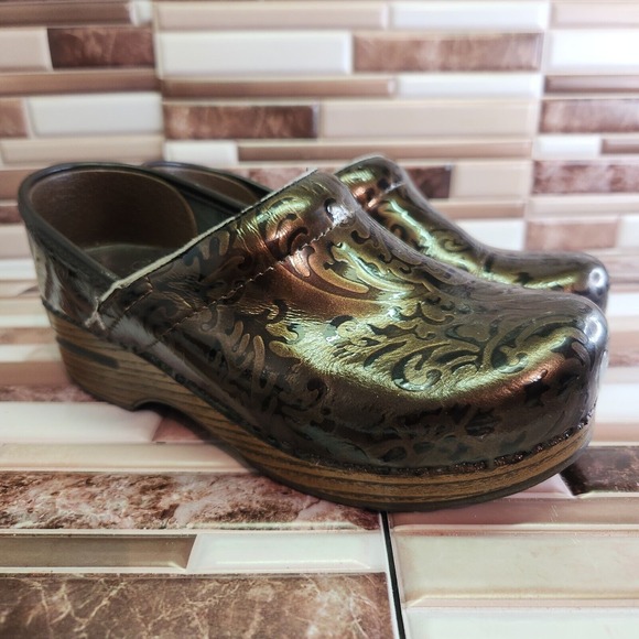 Dansko | Shoes | Dansko Professional Clogs Womens 65 Brown Paisley ...